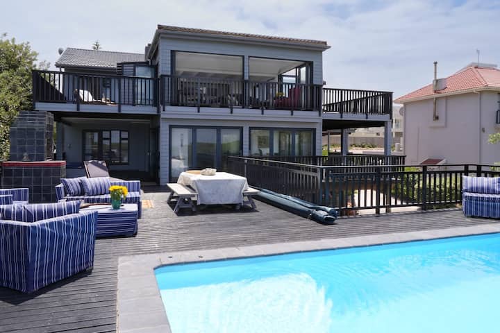 Beach Paradise - Many Rooms With A View With Solar - Western Cape