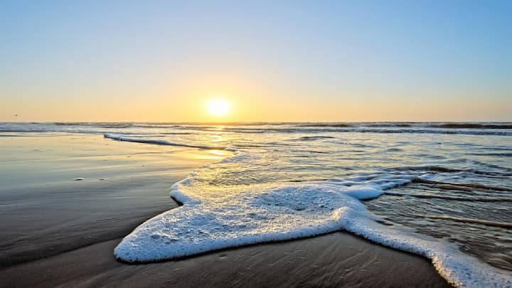 West End Coastal Condo - Walk To Sunny Beach! - Tiki Island, TX