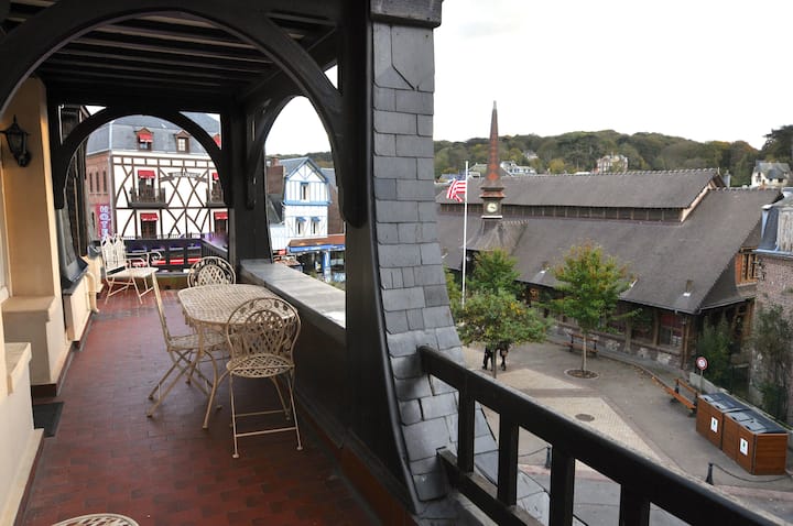 Appartement 50m Mer Et Sa Terrasse Du Centre Ville - Étretat