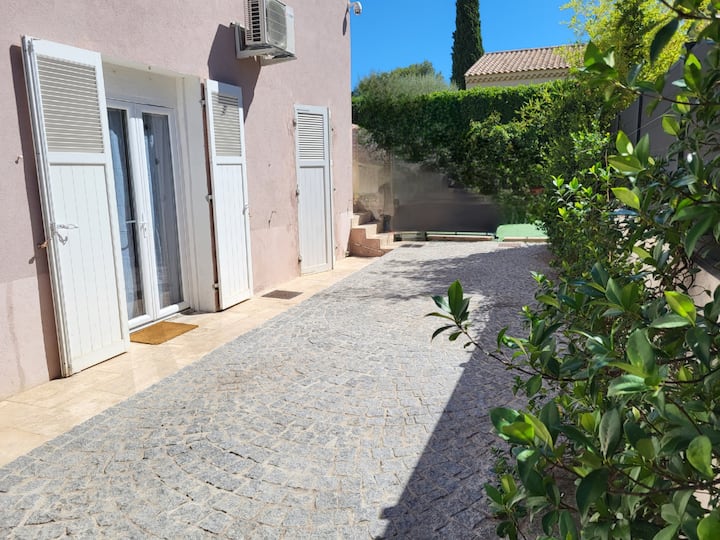 Charmant Logement, 5 Min à Pied De Nos Plages - Toulon