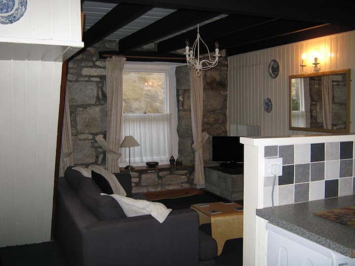 Mousehole. Cosy And Only 30 Yards From The Beach. - Mousehole