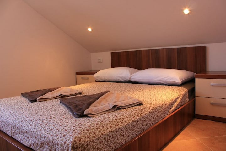 Amazing Apartment With Sea View (4) - Pirovac