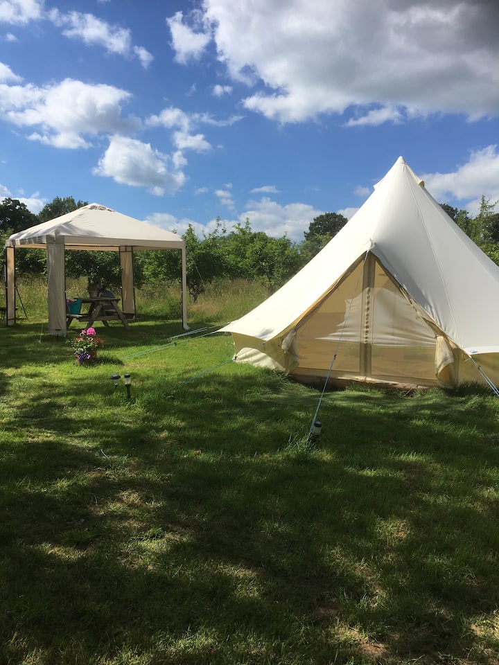 Glamping Bell Tent In The Warwickshire Countryside - Stratford-upon-Avon