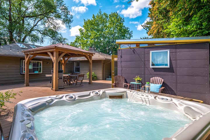 Portlandia! Central Ac, Hot Tub, Kitchen, King Bds - Portland, OR