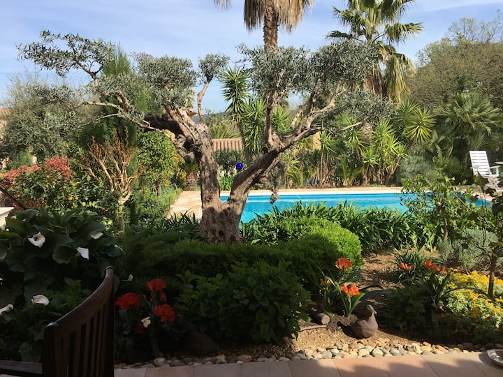 Charmante Villa In Cogolin  12km Nach St. Topez - Cogolin