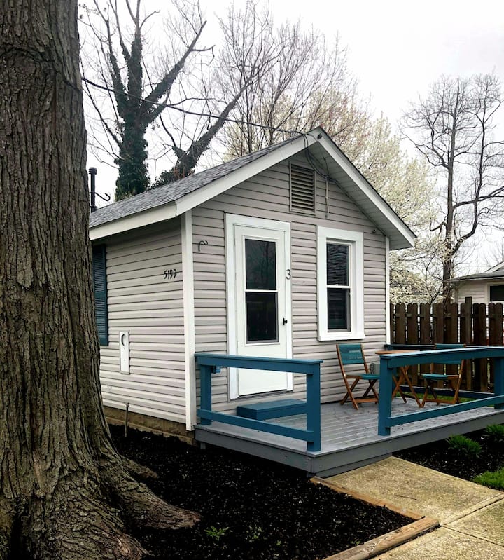 Serene Suite Right On The Gotl Strip! - Geneva-on-the-Lake, OH