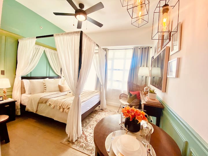 Twin Lakes Tagaytay - Modern Spanish Staycation 2 - Alfonso