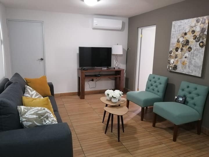 Amplio Y Moderno Departamento En San Pedro - San Pedro Garza García