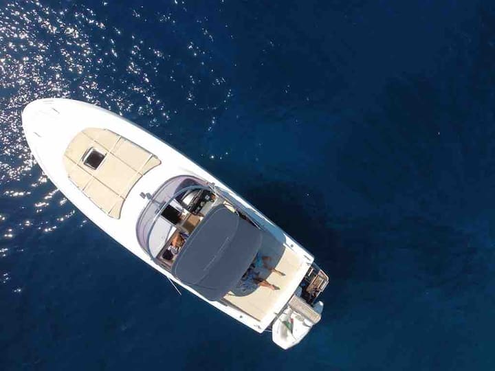 Macsiwhite: Fast, Elegant Cruiser In Tuscany Sea - Orbetello