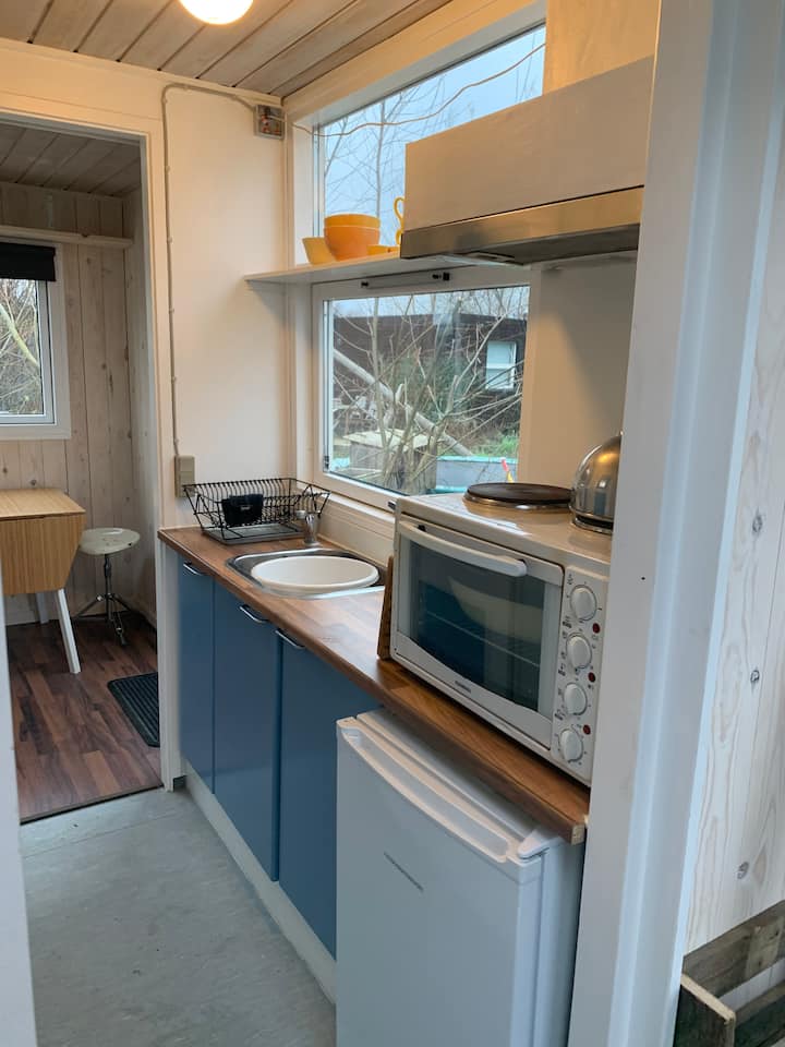 Tiny House i økosamfundet Friland - Minihuse til leje i Rønde, Danmark ...