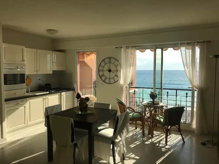 Victoria Superbe Appartement Vue Mer Centre Ville - Menton
