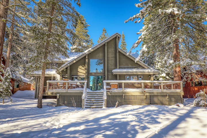 Luxury Home On Donner Golf Course - Lake Tahoe