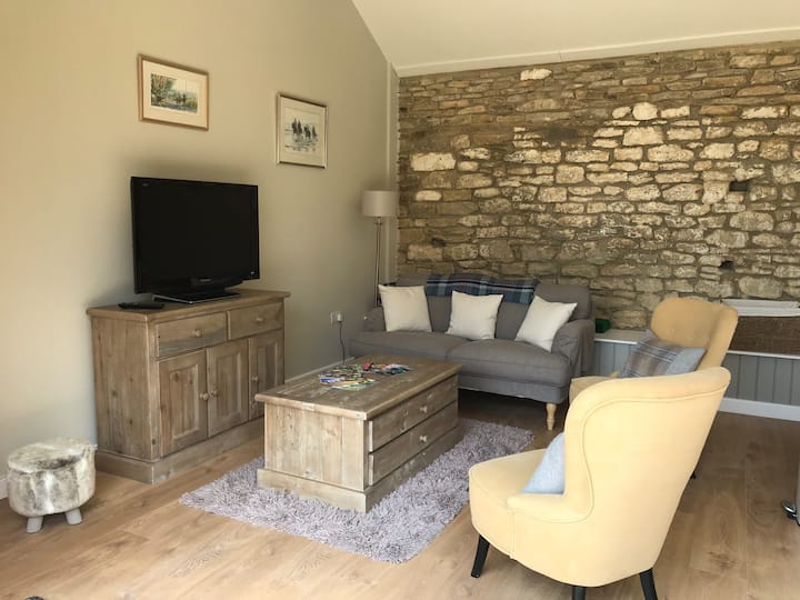 4, The Piggery, Cerney Wick Farm - Wiltshire