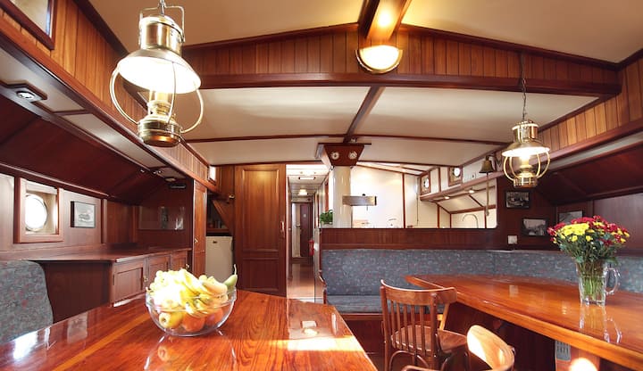 Groep Accommodation Sailing Ship In Monnickendam - Volendam