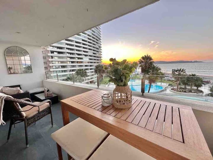 Departamento Central Con Piscinas - La Serena