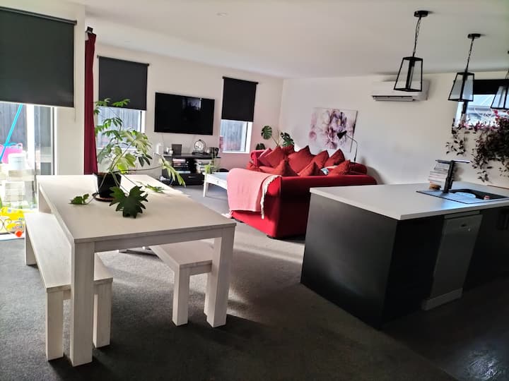 New Home, New Bed, Warm Home - Low Price - Christchurch