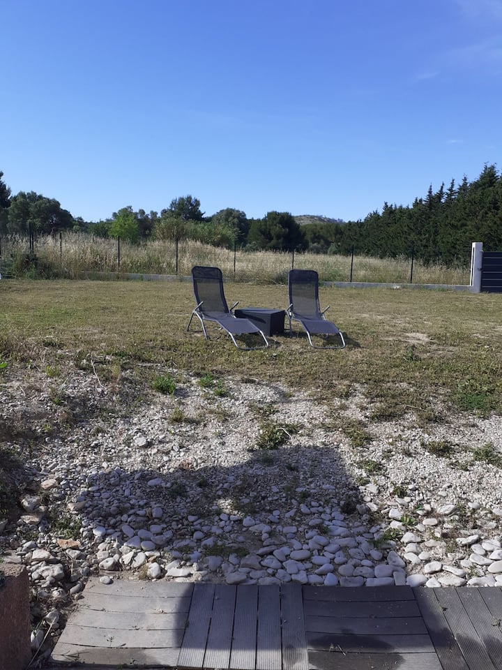 Location Entre Mer Et Campagne à Martigues.. - Martigues