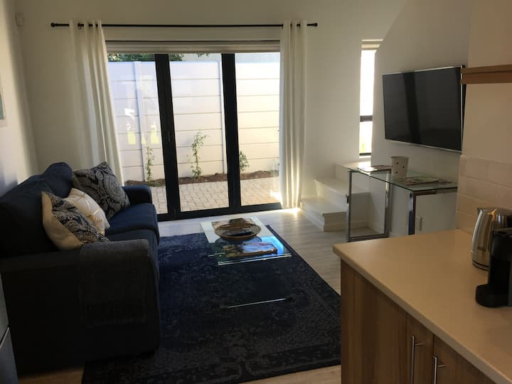 Modern Loft Apartment 6 - Gqeberha