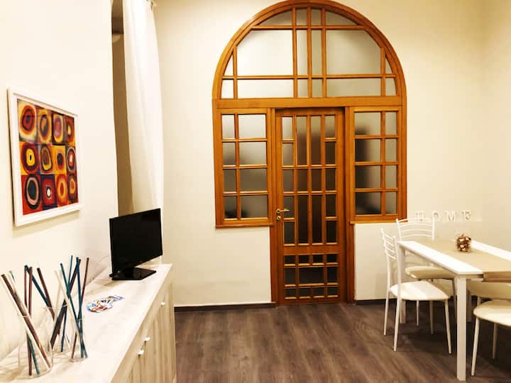 Il Viale, Apartment In Mergellina (Chiaia) - Napels