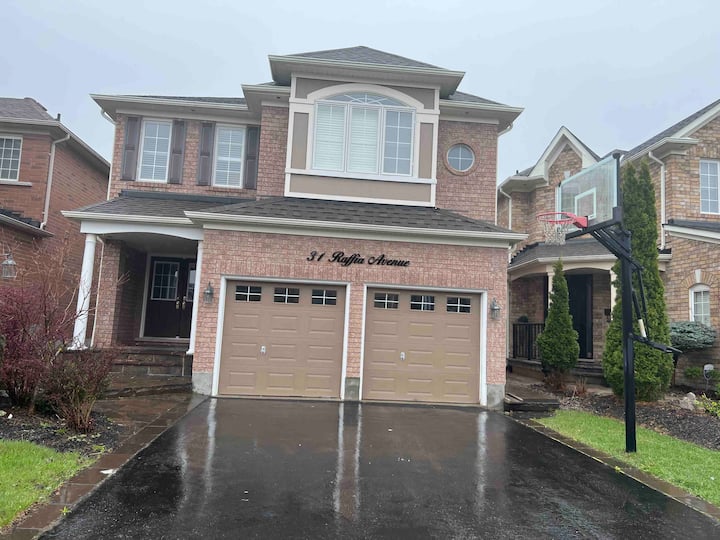 Two Bedroom Separate Entrance Basement. - Richmond Hill
