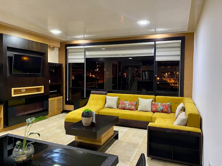 Hermoso Departamento Con Parqueadero Privado - Cuenca