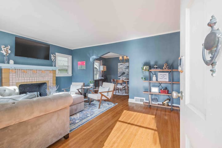 Cherry St, Utica Sq- Midtown Tulsa-3 Bed, 1.2 Bath - Tulsa, OK