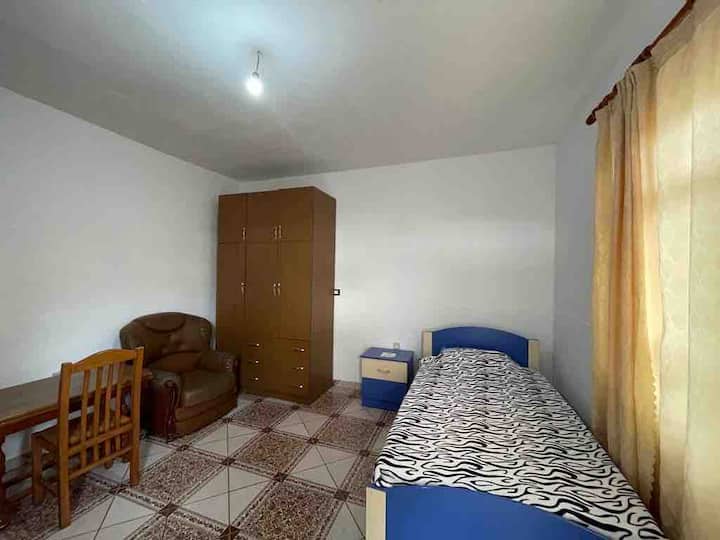 Small Budget Studio - Durrës
