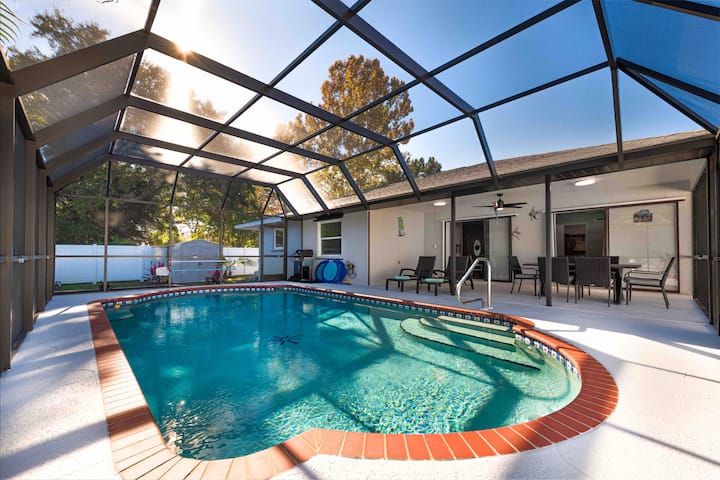 3 Palms Inn- 2\/3 Bedroom Heated Pool House! - Venice, FL