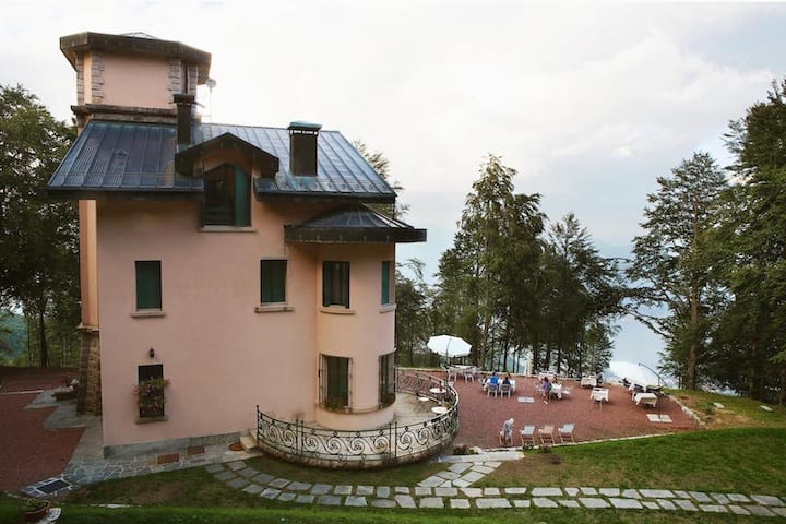 Apartment In Historical Villa With Lake View - Lake Maggiore
