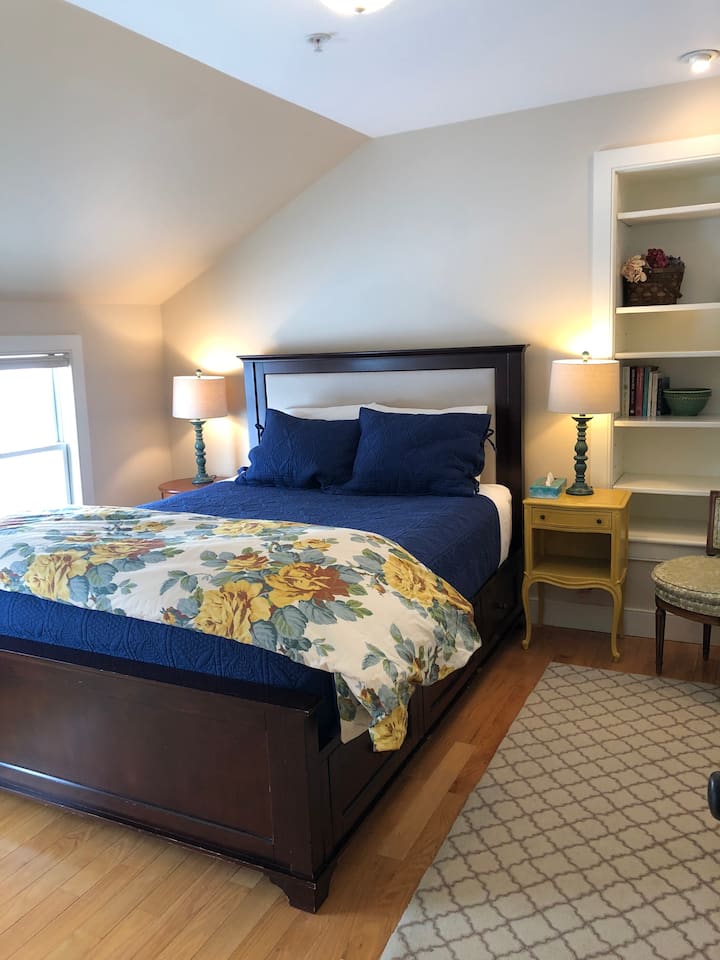 Max's Roost ~ Apt. 4 - Stowe, VT