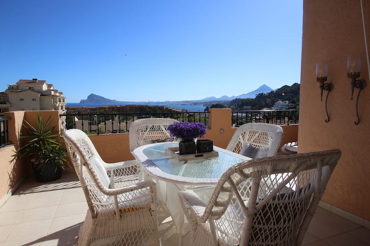 Elegant Apartment, Stunning Sea & Mountain Views - Altea