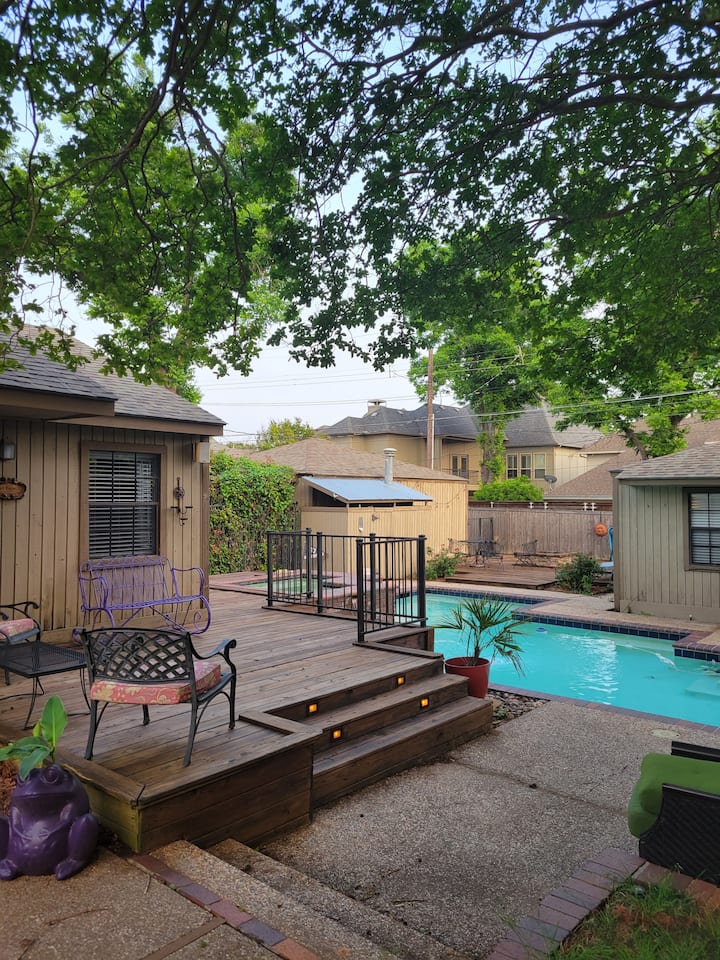 Lakewood Area Bungalow - Dallas, TX