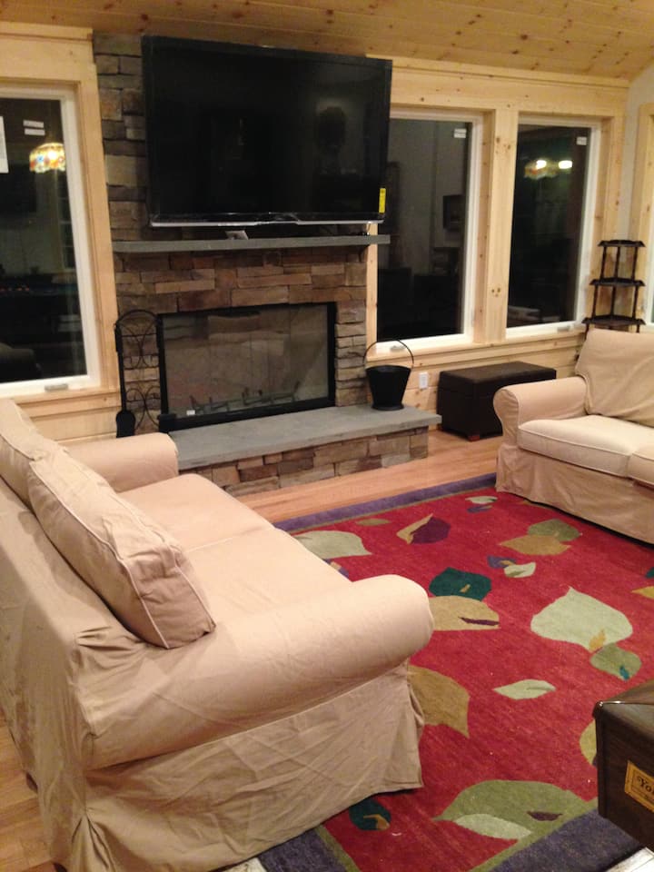 Luxury Fox Hollow Home-laurel Lake - Lee, MA