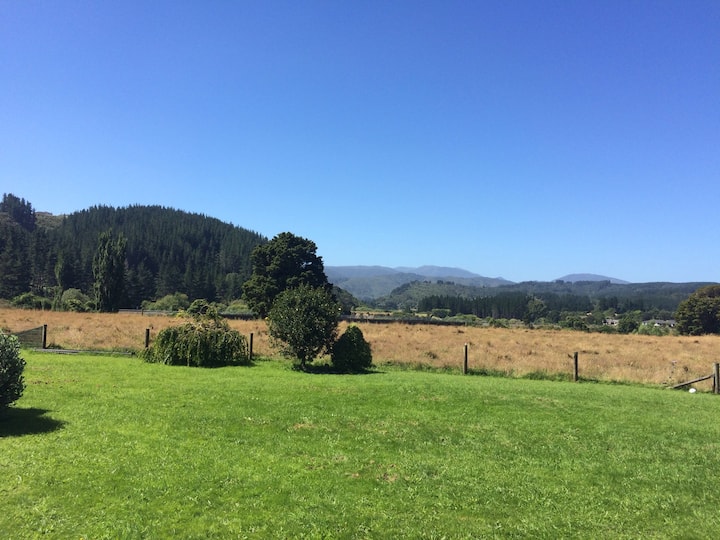 A Rural Self Contained Escape - Upper Hutt