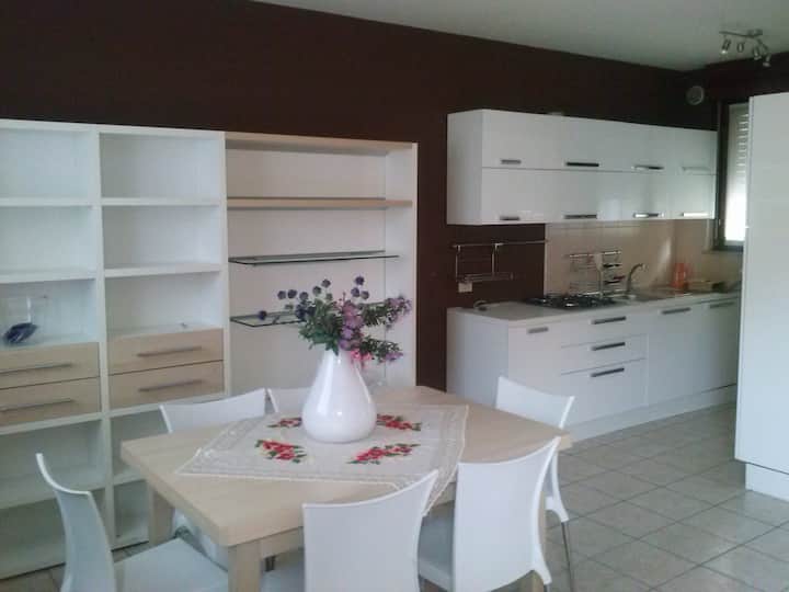 Casa E Posto Auto Vicino All'arena - Verona