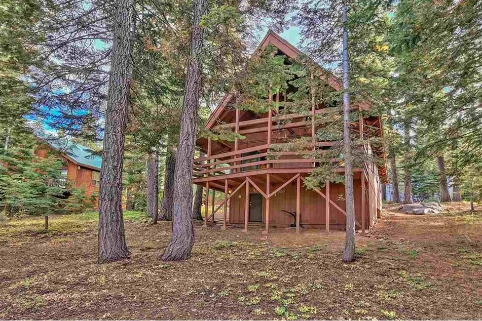 Classic Donner Cabin w/ family friendly amenities - Cabins for Rent in ...