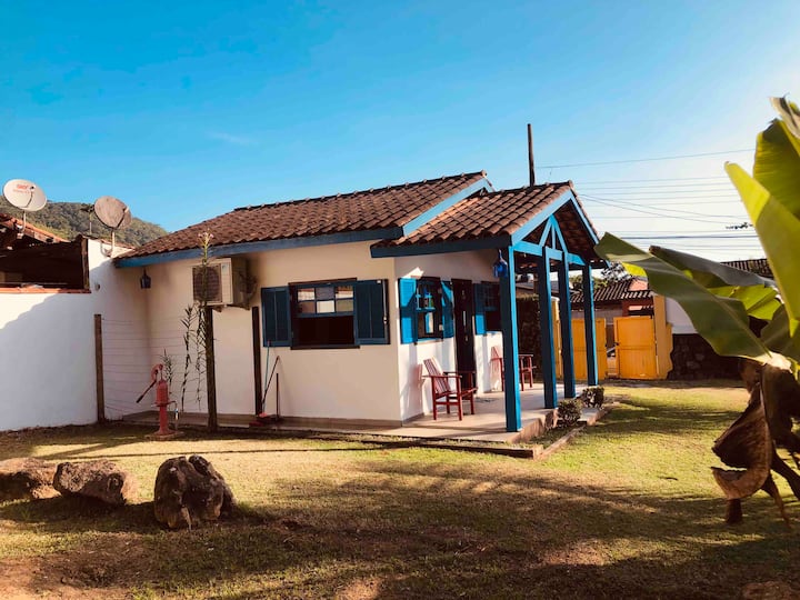 Casinha Com Gramado Enseada - Ubatuba