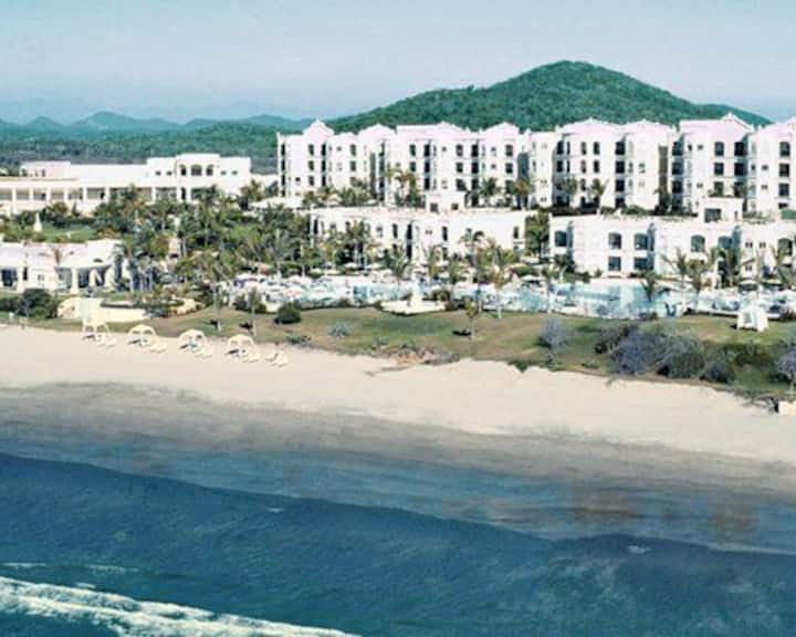 Pueblo Bonito Emerald Bay 2bd-3bth Pres 2025 Week - Mazatlán