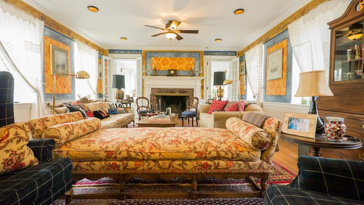 100 + Yr Old Georgian Manor W/character - King of Prussia, PA