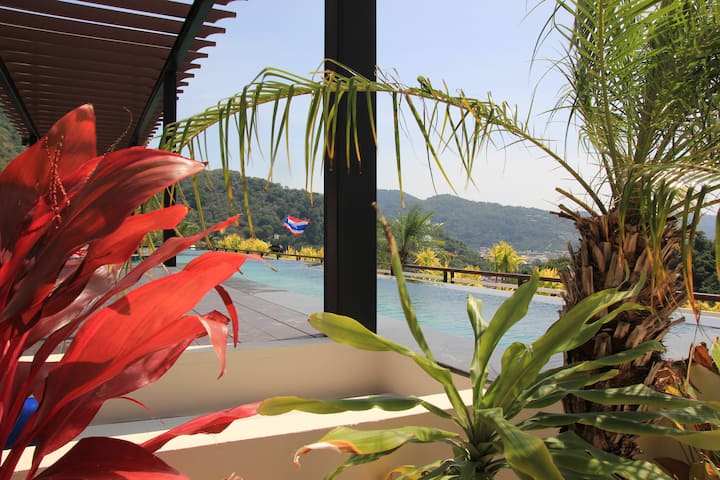 Karon Apartment With Sea Views - Kata Beach