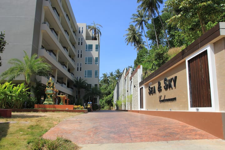 Karon Apartment With Sea Views - Kata Beach