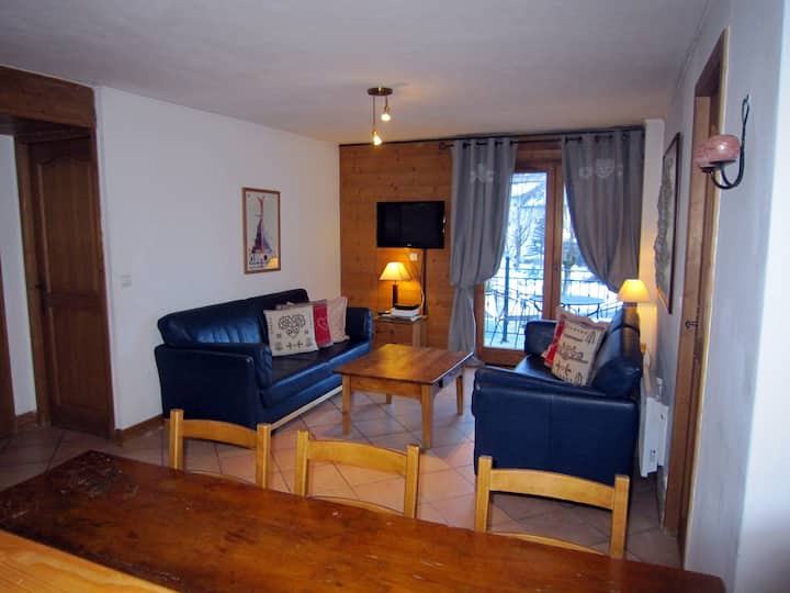 Chamonix Chalet Ginabelle2d | 3 Bedrooms Sleeps 7 - シャモニー