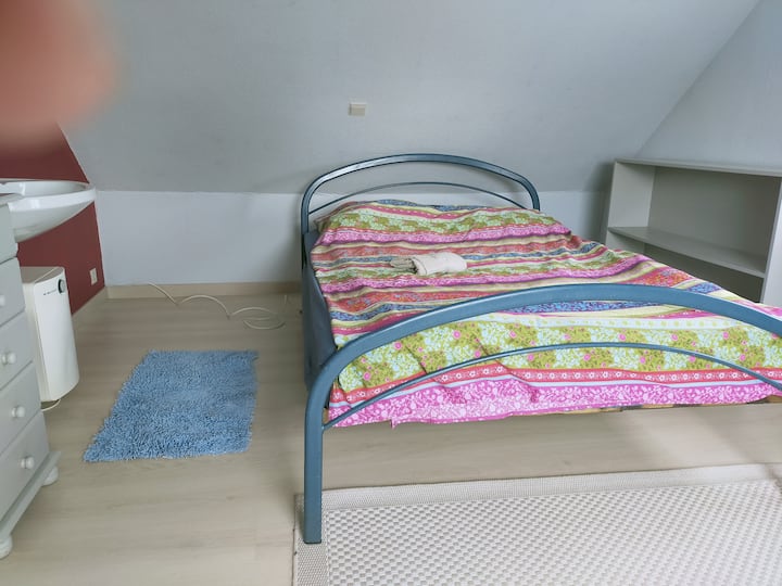 Lichtrijke Ruime Kamer, Zicht Op Villawijk - La Panne