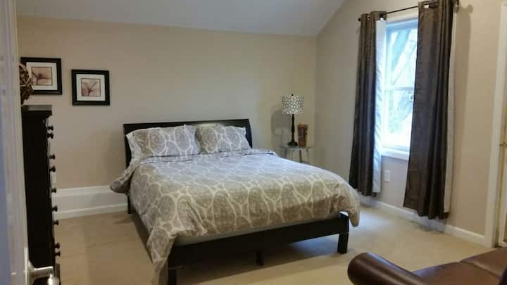 Private / Walk To Train - Morristown, NJ