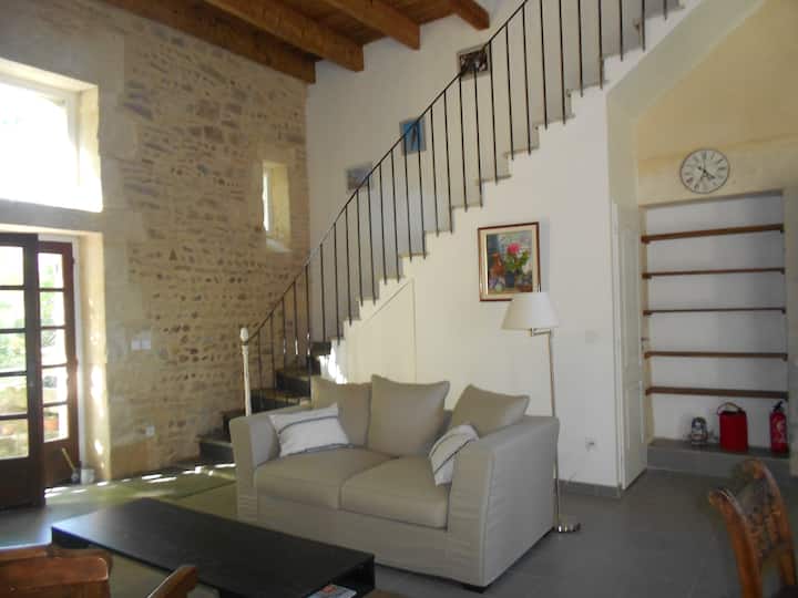 Gîte De Charme Piscine Proche Nimes - Camargue