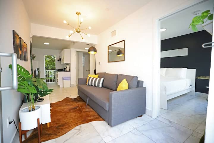 South Beach 2 Bedroom Family Pet Friendly Apartmen - Miami Beach