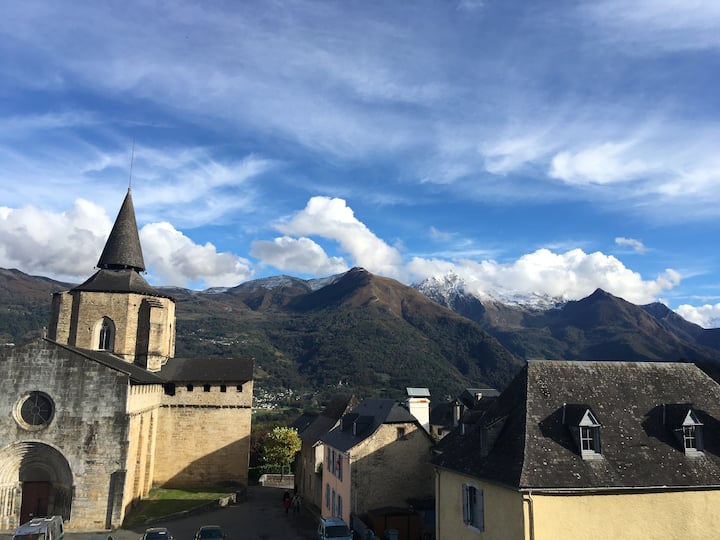 Chambre De Charme à Saint Savin + Petit Déjeuner - Argelès-Gazost