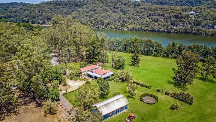 75 Acre Riverfront Restored Homestead, Hawkesbury - Wisemans Ferry