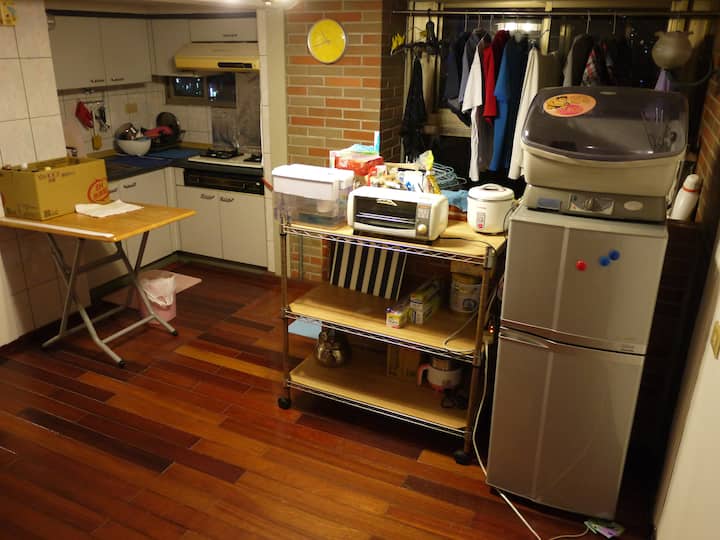 Hamburg Guest House寶的家b - Taipei