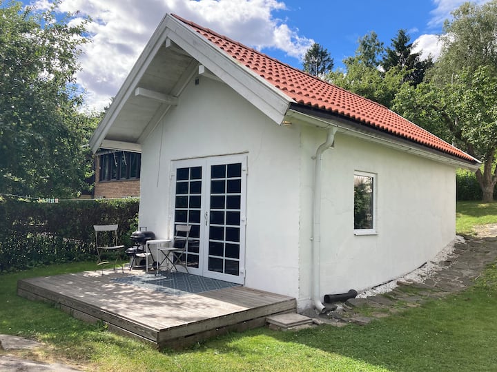 Tinyhouse, Near Nature & City & Gothia Cup Kviberg - Göteborg